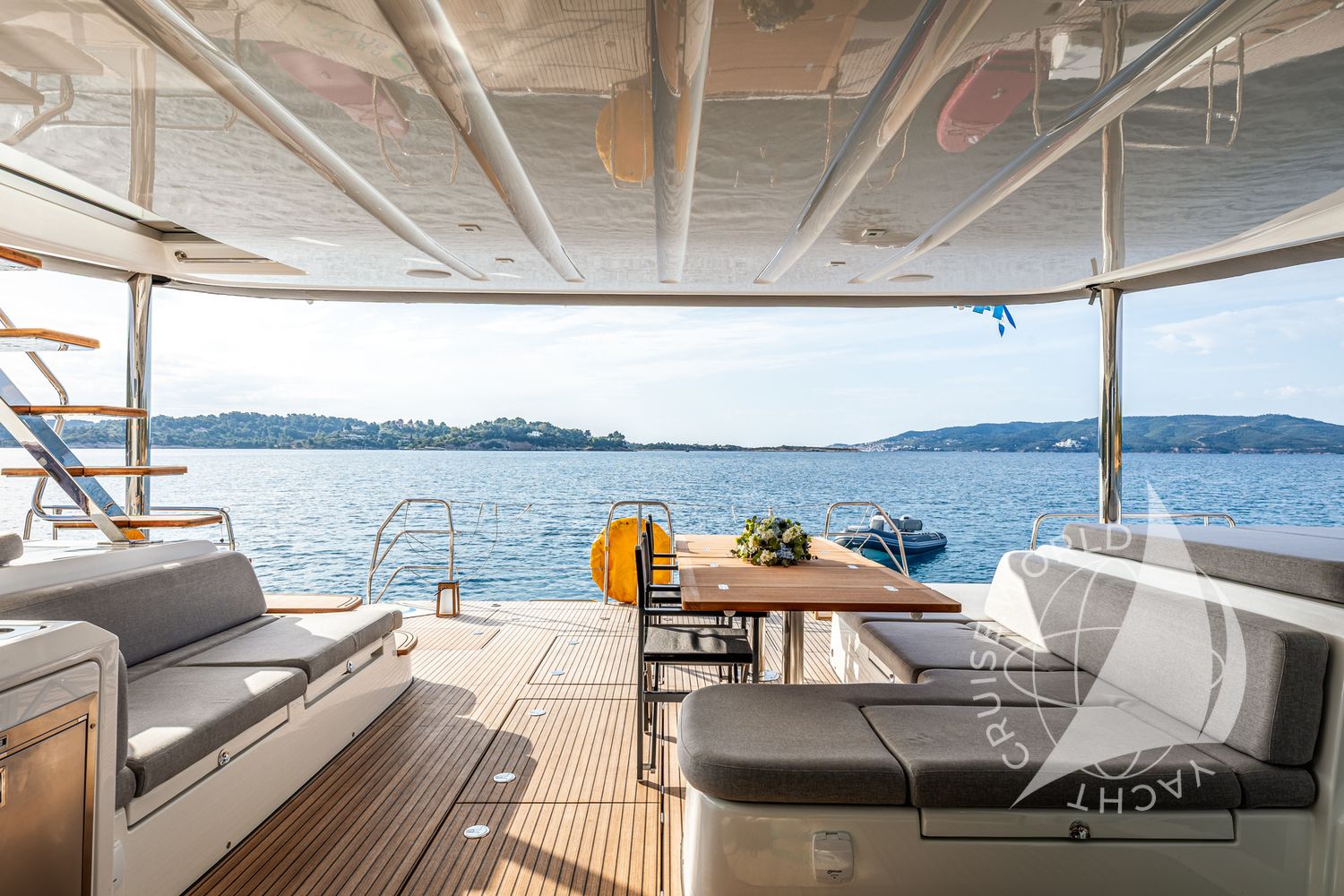 Yacht rental - SUNNY DREAM (Fully Crewed)