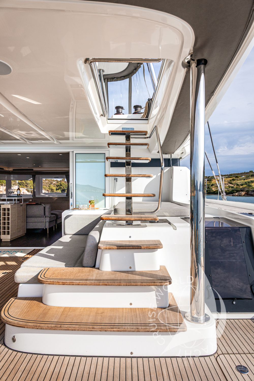 Yacht rental - SUNNY DREAM (Fully Crewed)