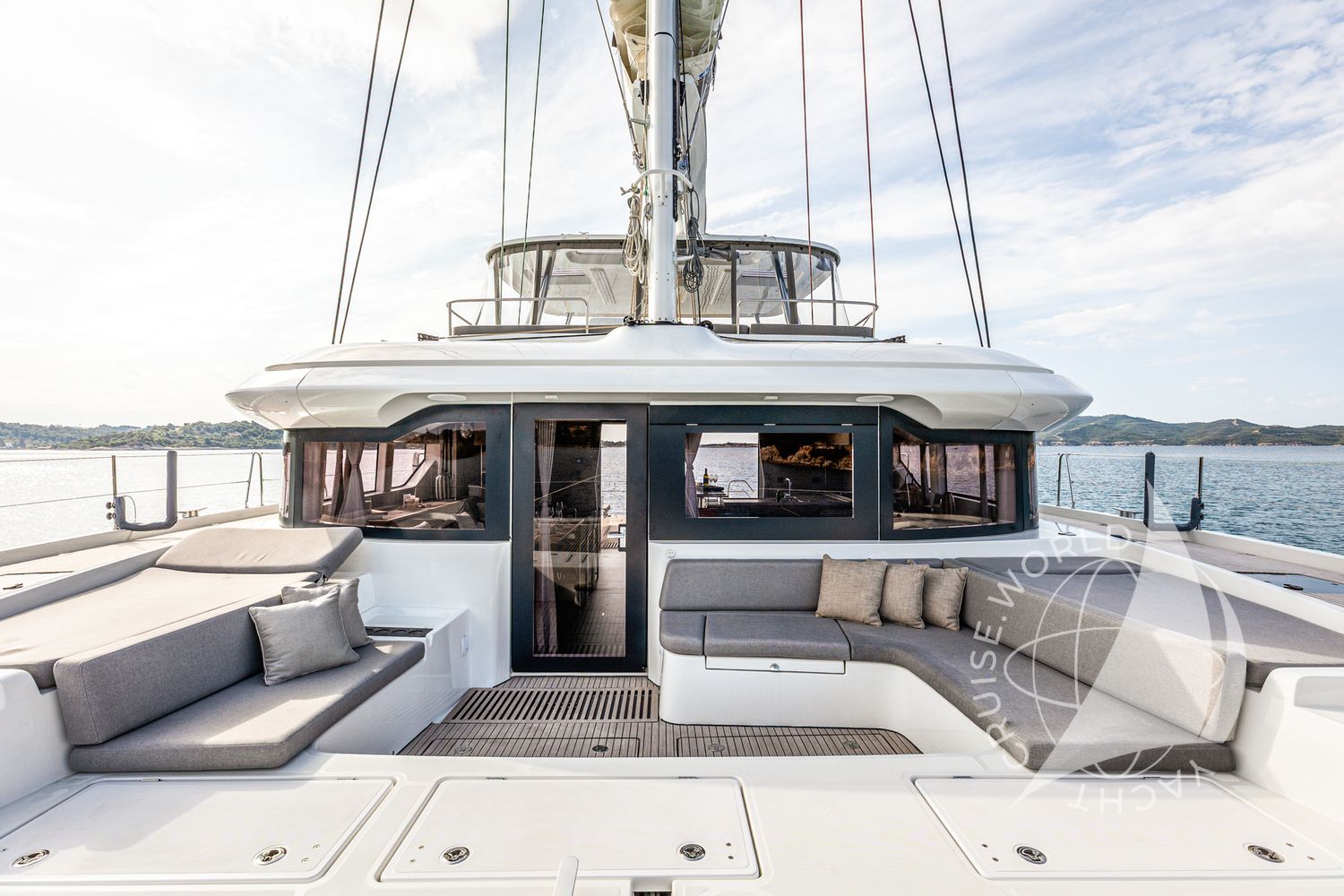 Yacht rental - SUNNY DREAM (Fully Crewed)