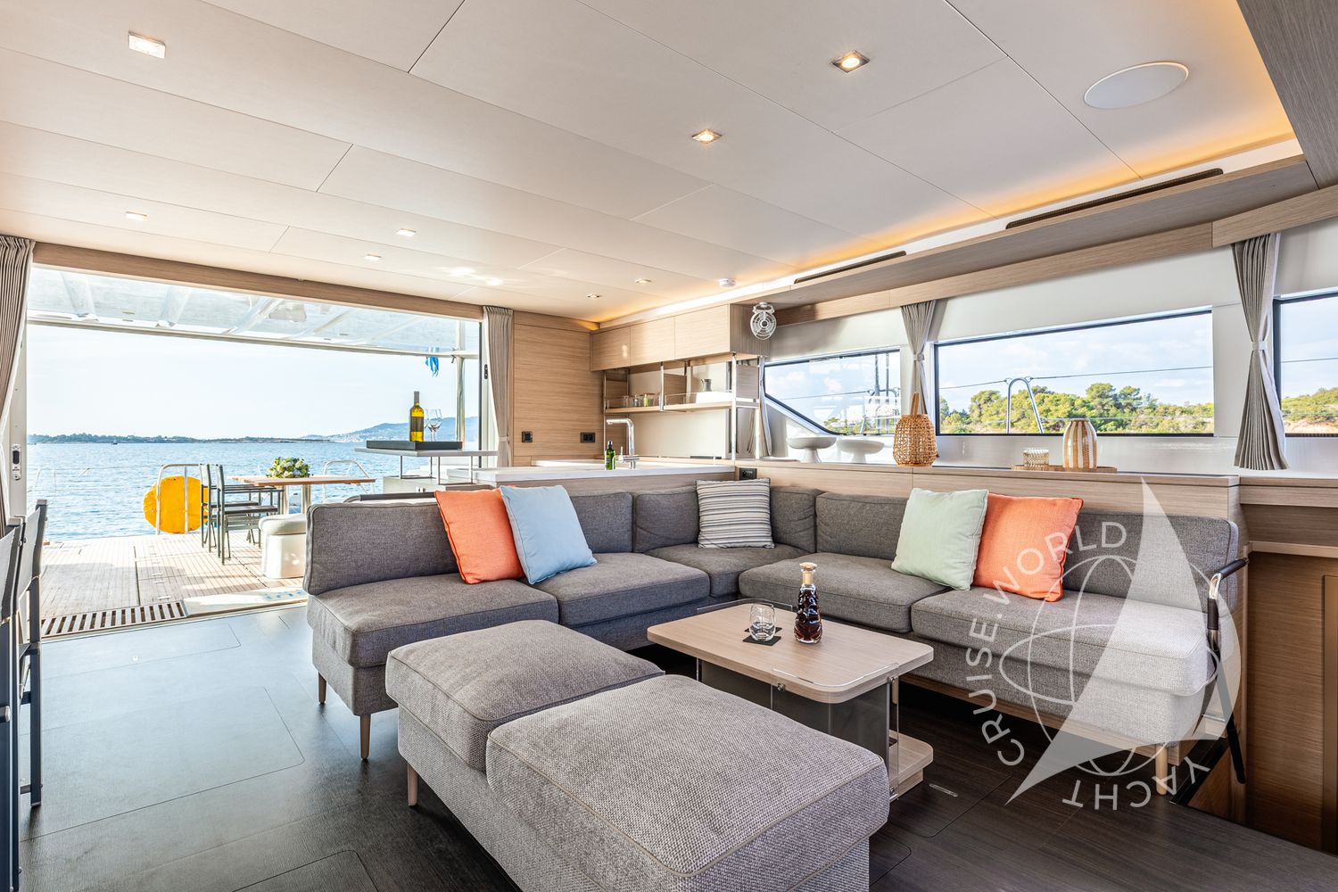 Yacht rental - SUNNY DREAM (Fully Crewed)